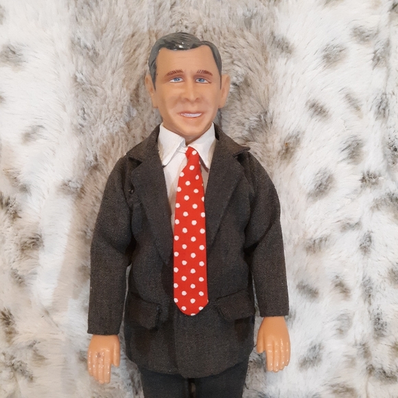 George Bush | Toys | President George W Bush Talking Doll Action Figure ...